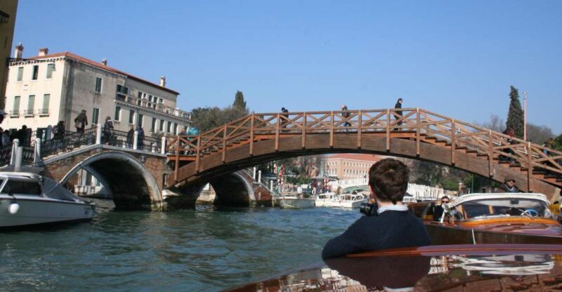 1-Hour Motor Boat Ride on Grand Canal - Authentic Experiences and Highlights