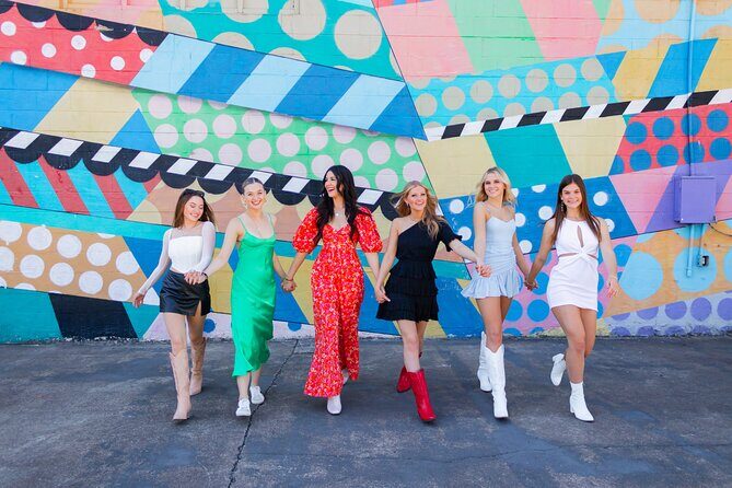 1 Hour Nashville Insider Photoshoot Tour in the Gulch - Who Will Love This Tour?