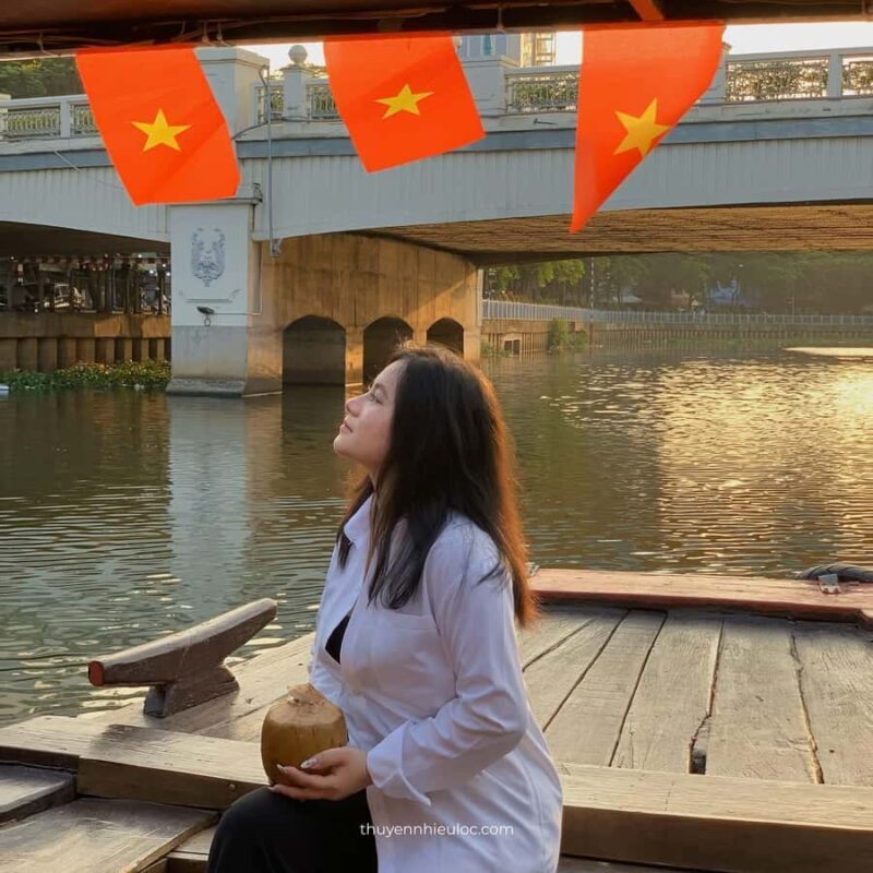 1 hour Nhieu Loc boat tour experience: A historic canal - The Itinerary: What You Can Expect