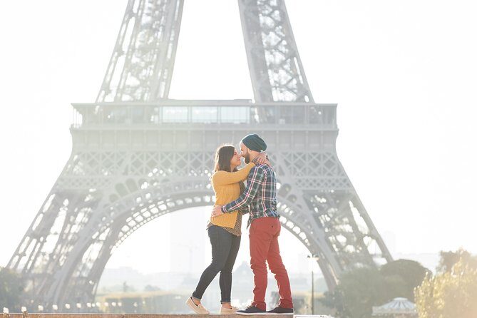 1-hour Photoshoot at the Eiffel Tower Trocadero Paris - What Makes This Tour Special