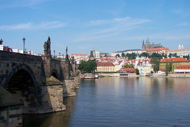 1 hour Prague Panoramic Vltava River sightseeing Cruise - FAQ