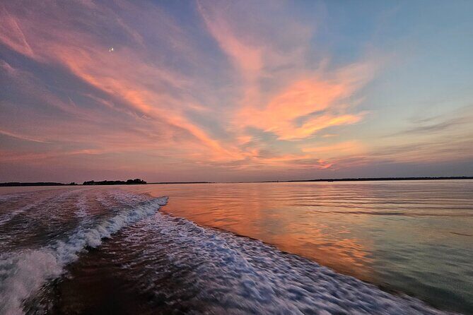 1 Hour Private Dolphin and Nature Tour - Who Should Consider This Tour?
