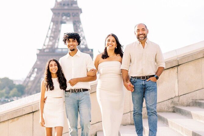 1 Hour Private Photo Session experience with the Eiffel Tower - Practical Details and Tips