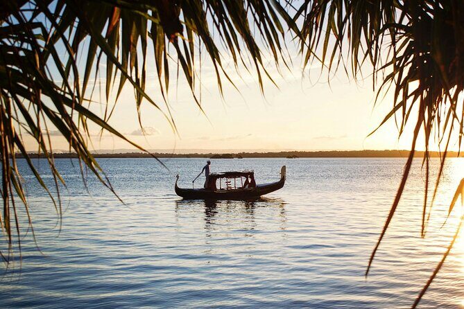 1 Hour Private Romantic Gondola Cruises in Banksia Beach - An Overview of the Experience