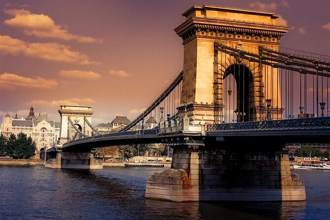 1 Hour Sightseeing Cruise in Budapest - The Value and Who It’s For