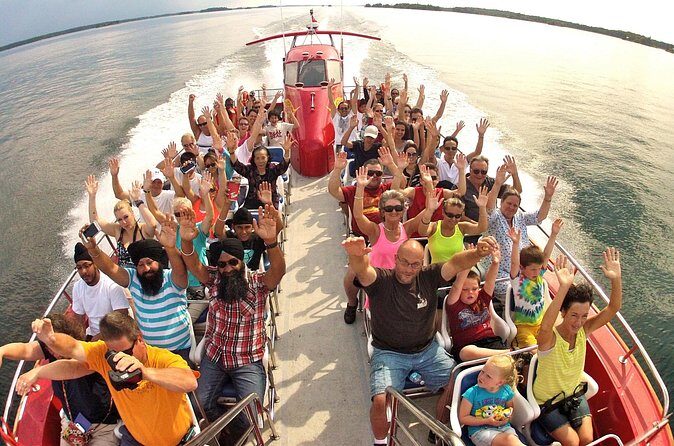 1 hour 'Singer Castle Express' Wildcat 1000 Islands Cruise - Frequently Asked Questions