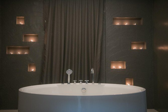 1 Hour The Home 5 Steps Facial Beauty with Four Optional - Free Transportation - Authentic Experience and Local Atmosphere