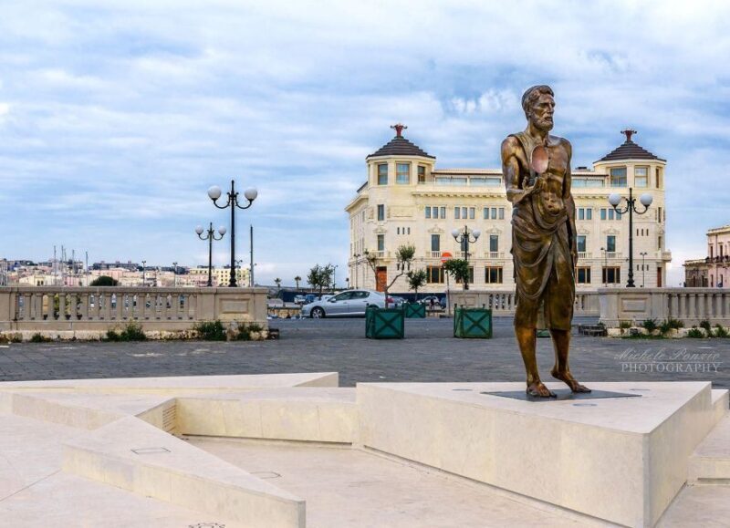 1 hour Tuk tuk tour in Siracusa - An Intimate and Colorful Way to See Siracusa