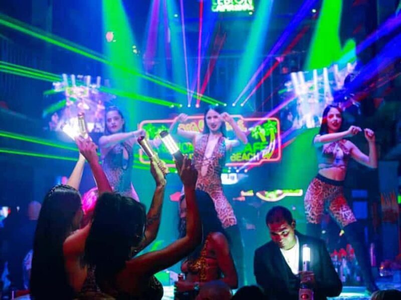 #1 Miami Pub Crawl + Clubbing Experience - The Experience Breakdown: What to Expect on the Night