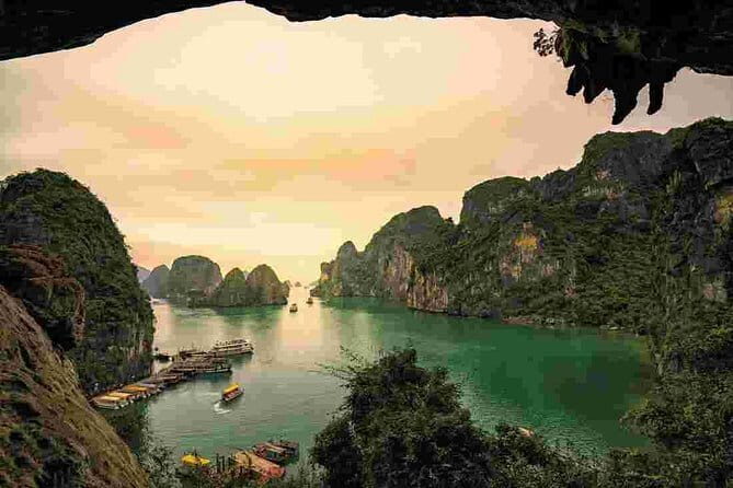 1 night cruise selection over Halong, Bai Tu Long or Lan Ha Bay - Key Points