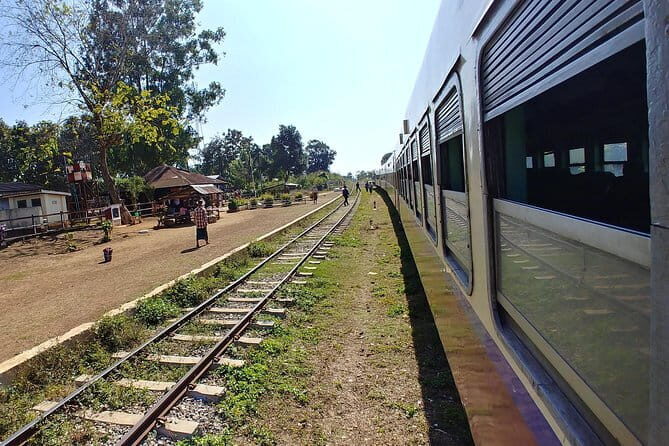 1-night in Pyin Oo Lwin next day to Gokteik tour - Frequently Asked Questions