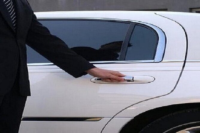 1 Way Private Car From DaNang To Hue City Via Pass &beach stopped - Starting Point: Hotel Pickup in Da Nang or Hoi An