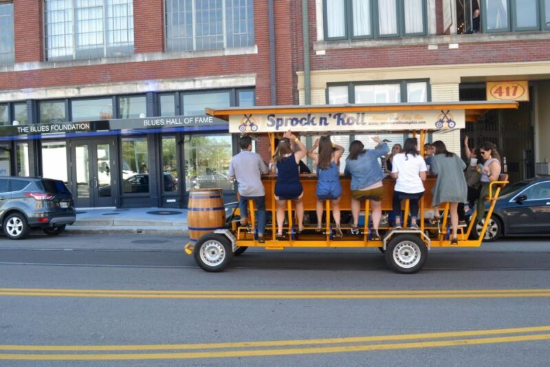 #1 Way To See Memphis: Beale Street, Bar Crawl and Murals - Who Will Enjoy This Tour?