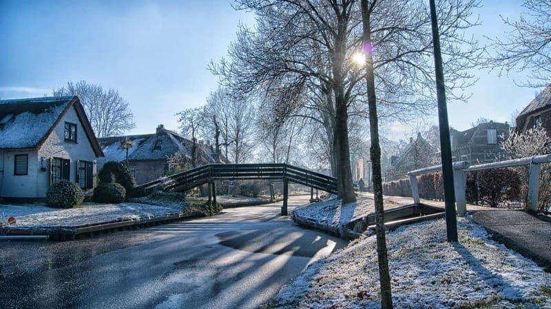 10-Hour Day Tour to Zaanse Schans and Giethoorn - FAQ