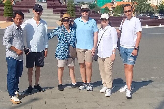 10 Stop Phnom Penh Tour by Tuk-Tuk, includes S21 & Killing Fields - Key Points