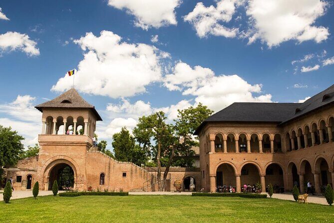 100 km by bike near Bucharest - Starting Point: Mogosoaia Palace