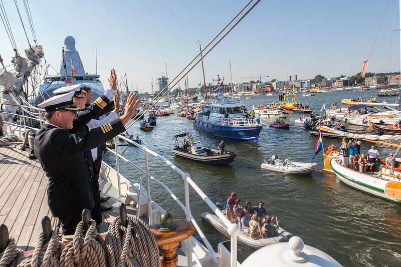 100-min Luxury SAIL 2025 Cruise with Open Bar & Views - The Experience: What’s Included and Why It Matters