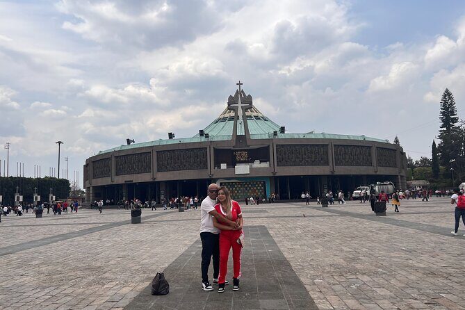 100% private tour in Guadalupe's Basilica with transport - Exploring Guadalupe’s Basilica: A Detailed Look