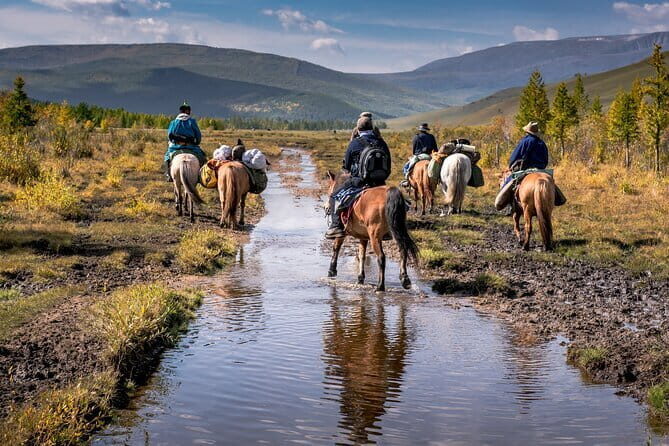 11-Day Private Horseback Riding in the 8 Lakes - Key Points
