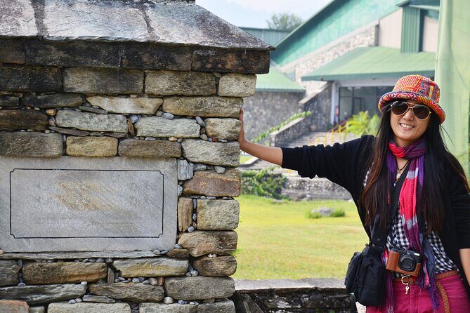 11 Days Nepal Trekking Tour - Final Day: Return to Kathmandu and Thamel Shopping