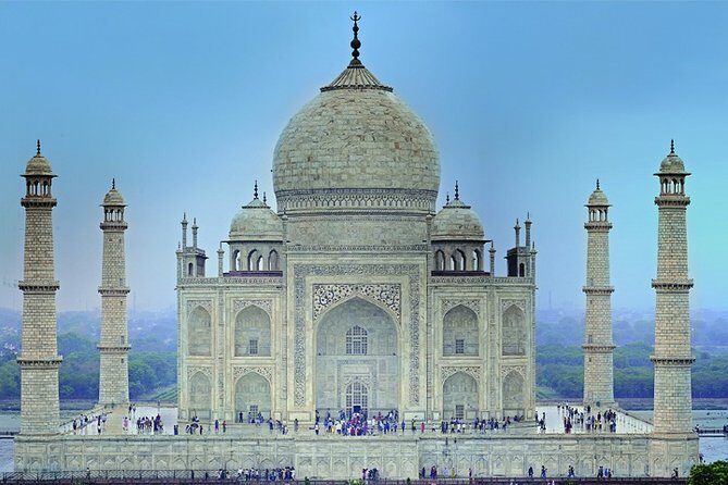 12-Hour Agra Day Trip from Lucknow - Who Should Consider This Tour?