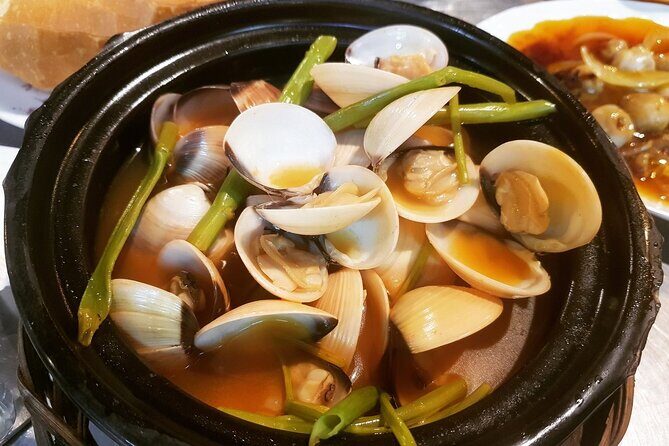 12 Tasting Street Food & Sightseeing By Scooter with Student - Overall Value and Who Should Consider This Tour