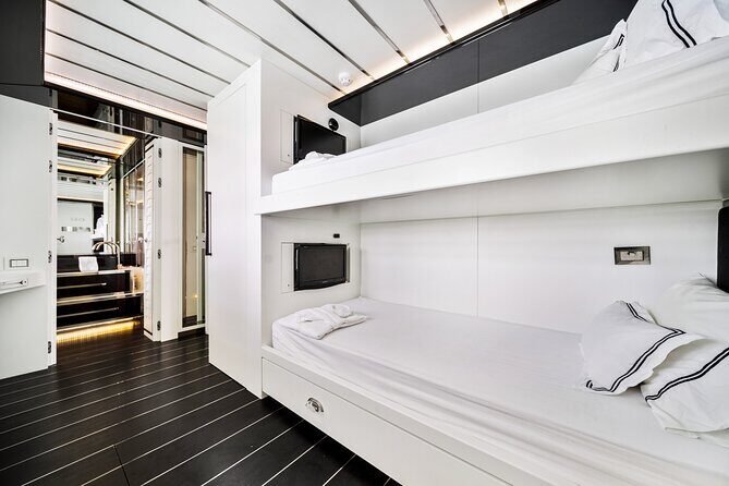 120ft Luxury Yacht Charter aboard Doubleshot - Exploring the Experience: What You Can Expect