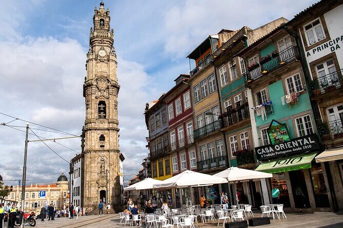 12h Porto Tour from Lisbon in Mercedes de Luxo - Key Points