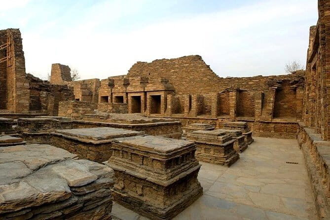 15 Days Jeep Safari Islamabad, Narran, Skardu Baltistan & Hunza Gojal Pakistan - FAQ