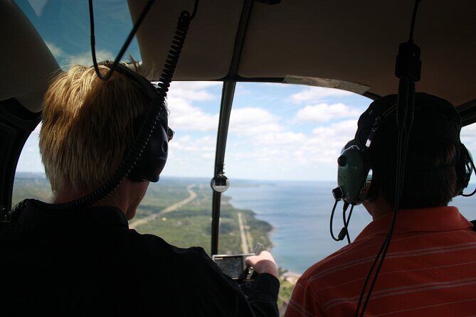 15-Mile Aerial Helicopter Tour over Duluth and Superior - Key Points