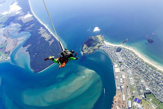 15,000ft Tandem Skydive in Bay of Plenty - Practical Considerations