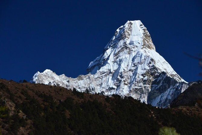 16 Days Island Peak Climbing With Everest Base Camp Private Trip - What Sets This Tour Apart
