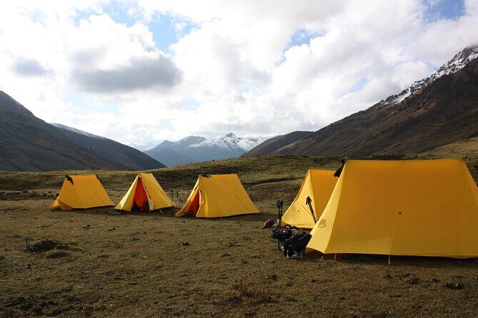 17 Nights Laya Gasa Trek with Royal Highland festival - FAQ