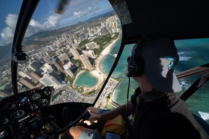18 Minutes PRIVATE Helicopter Tour in Honolulu - Introduction