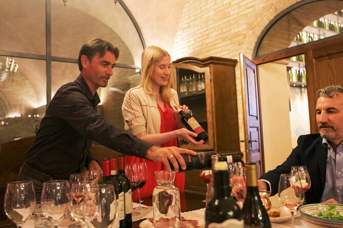 1h30m Wine Tasting and Visit to Val D'Orcia - Practical Details and Booking Tips