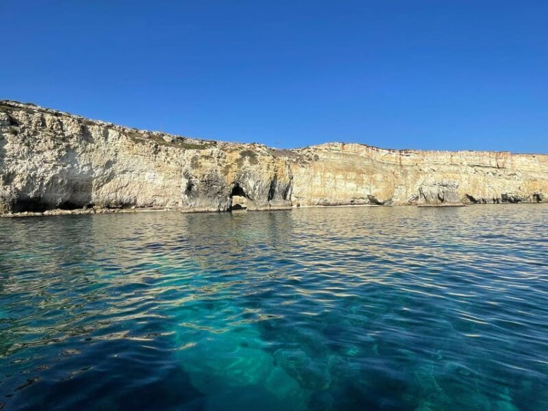 2.5-HOUR BOAT TOUR ORTIGIA+SEA CAVES+PILLIRINA+FRUIT DRINK - What Travelers Say