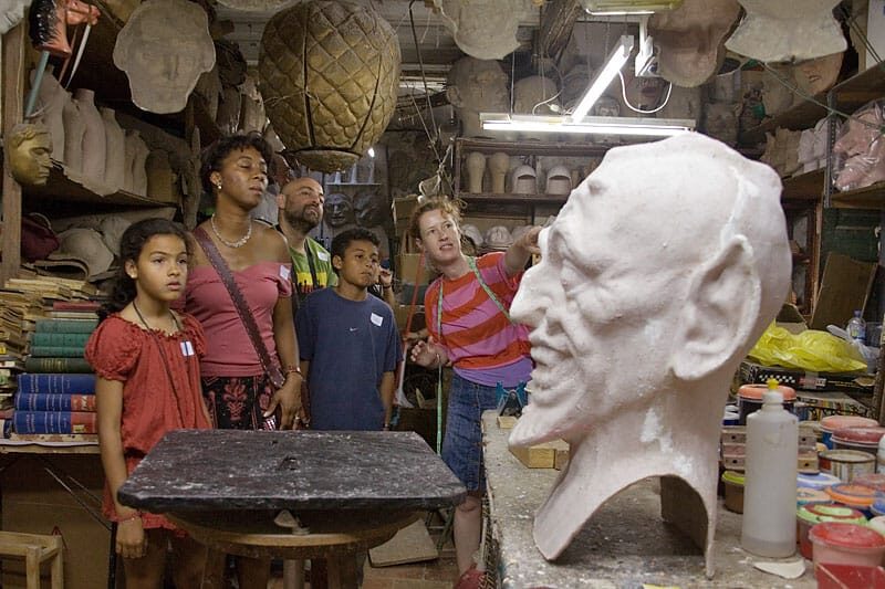 2.5-Hour Kids & Family Walking Tour in English - The Highlights That Make This Tour Special