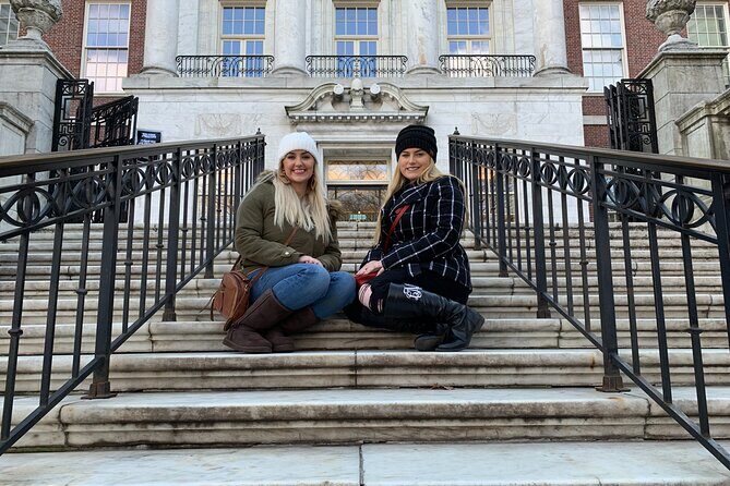 2.5 Hour Private Gossip Girl Sites Tour - Introduction: A Tour Tailored for Fans and Curious Travelers Alike