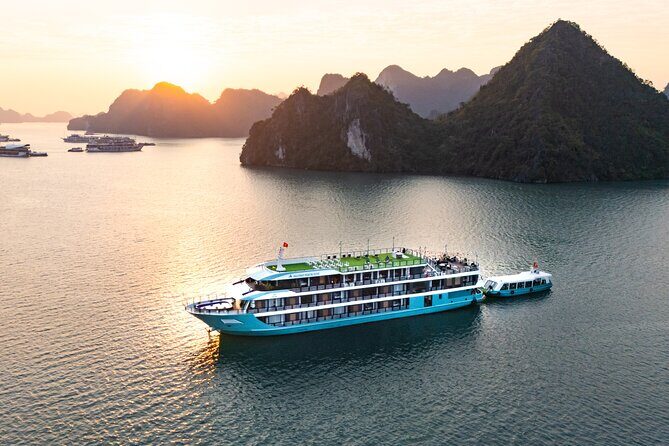2 Day 1 Night Luxury Cruise in Halong and Lan Ha Bay - Key Points
