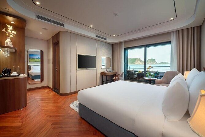 2-Day 6-Star Luxury Cruise Through Ha Long & Lan Ha Bay - Authentic Insights from Guest Reviews