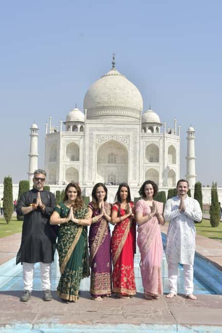 2 Day All Inclusive Taj Mahal & Agra City Tour From Banglore - The Itinerary in Detail