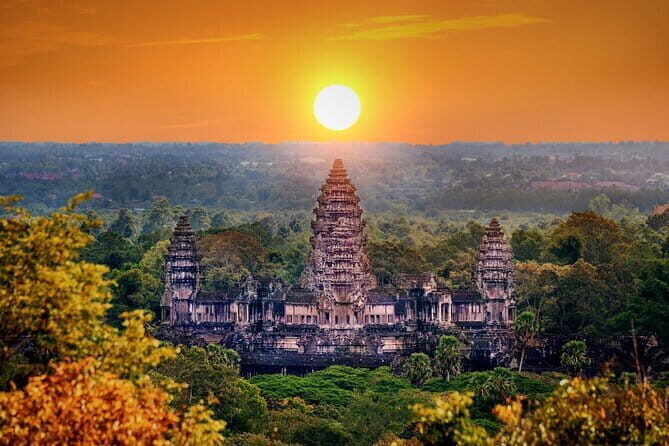 2-Day Angkor Wat With Small and Big Circuit and Banteay Srei Tour - Key Points