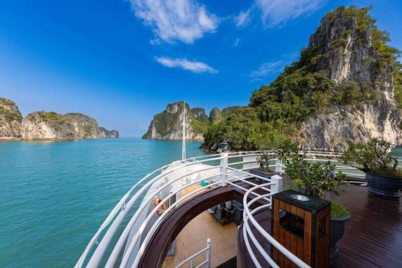 2-Day Bai Tu Long Bay Cruise with Activities - Key Points
