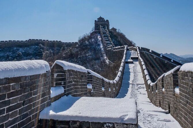 2 Day Beijing Jinshanling Great Wall and Gubei Water Town Tour - Day 2: Gubei Water Town and the Simatai Great Wall