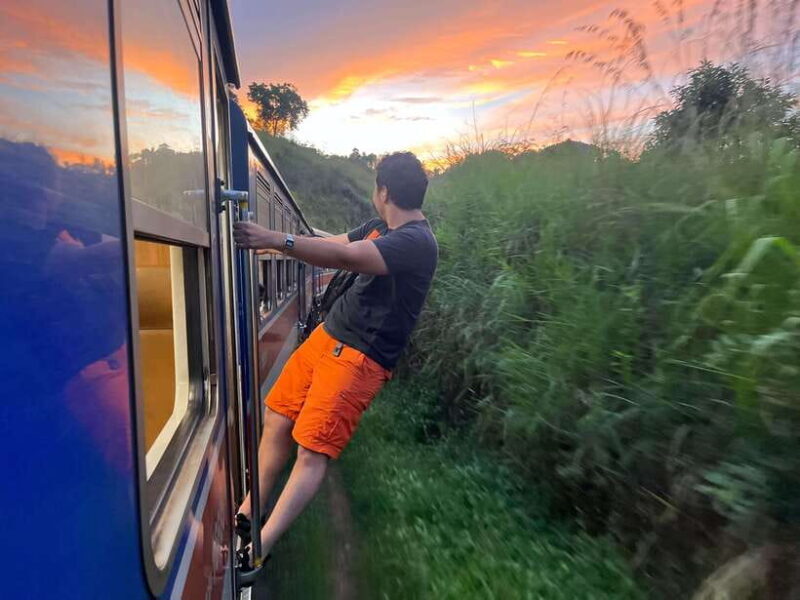 2-Day Ella Tour: Diyaluma Falls Horton Plains & Scenic Train - The Sum Up