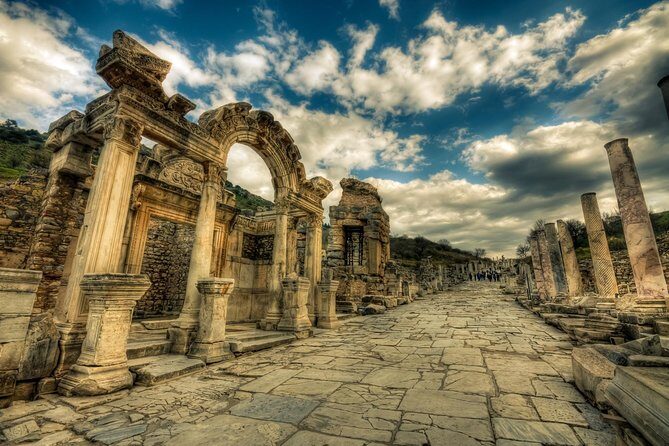 2 Day Ephesus and Pamukkale Tour From Istanbul - Religious and Cultural Significance: Virgin Mary’s House and Selçuk’s Mosques