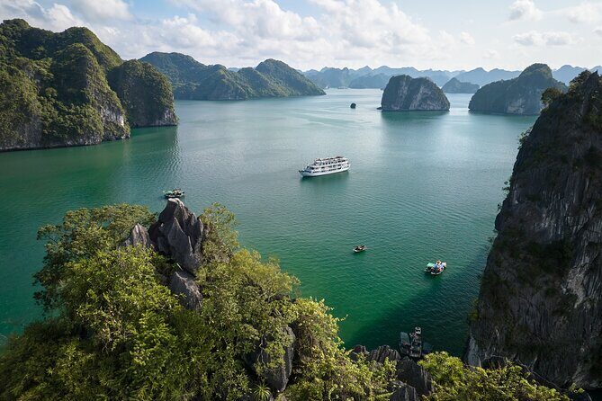 2-day Explore Halong Bay in Caravella Cruise - Who will love this tour?