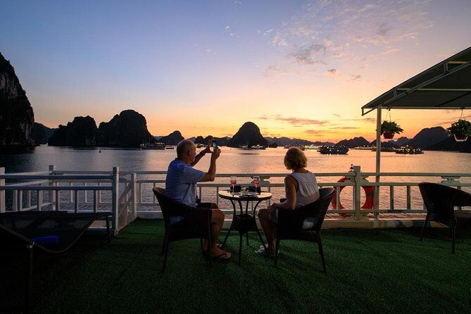 2-day Ha Long Bay Cruise included Transfer, Kayking and Swimming - A Closer Look at the Tour Experience