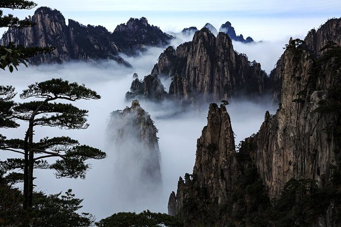 2-Day Huangshan and Hongcun Village Private Tour from Hangzhou by Bullet Train - What’s Included and What to Consider