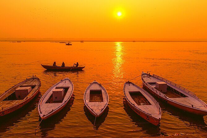 2-Day Luxury Private Trip to Varanasi from Chennai with Flights - Transport and Comfort: Why It Matters
